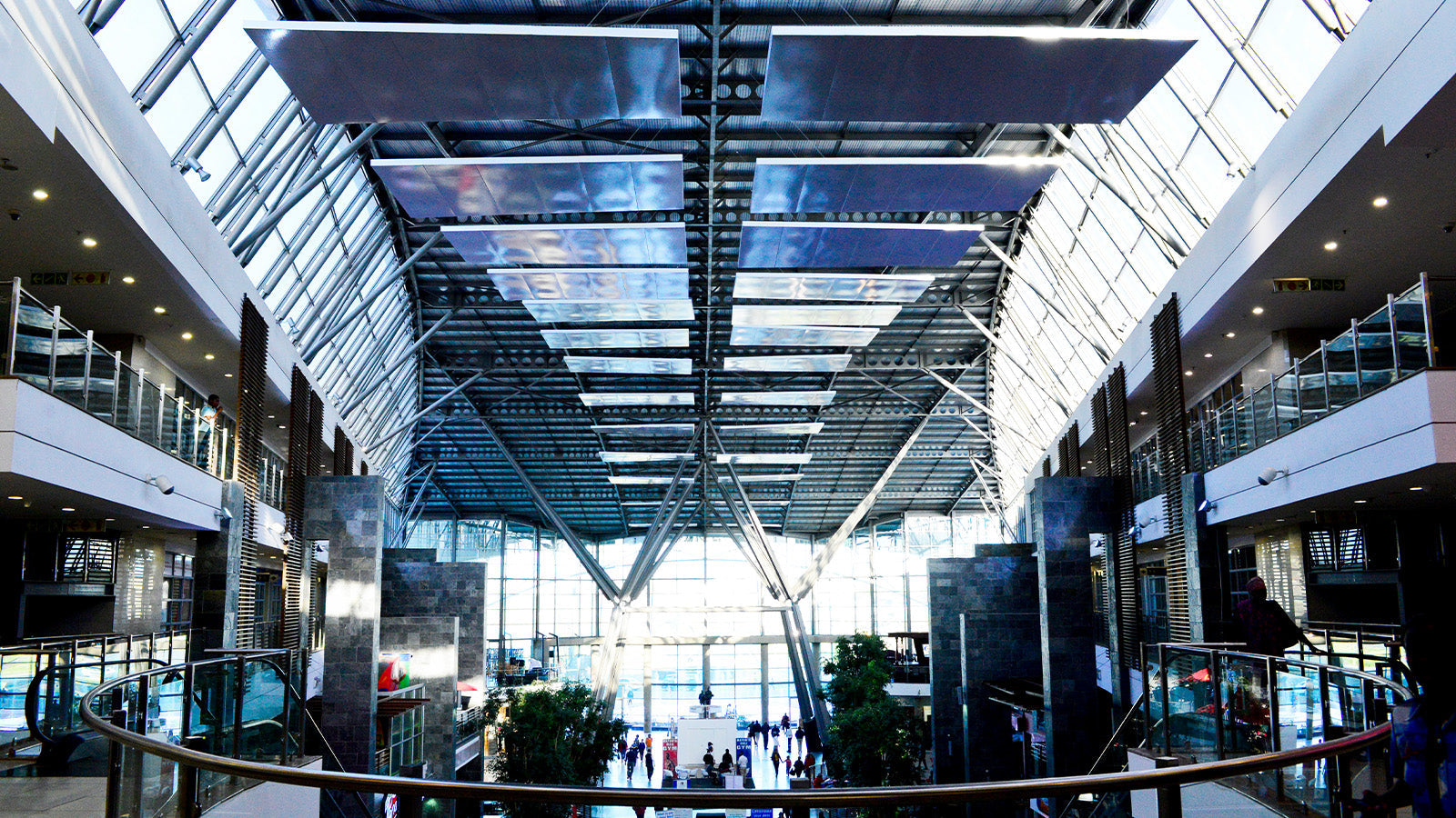 Maponya Mall Suspended Bulkheads Installation – Xanita